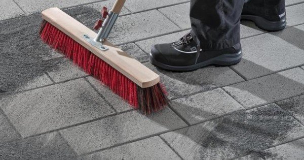 Užpildas trinkelėms – Granito atsijos 0/2 mm 20 kg | DekoAkmenukai.lt